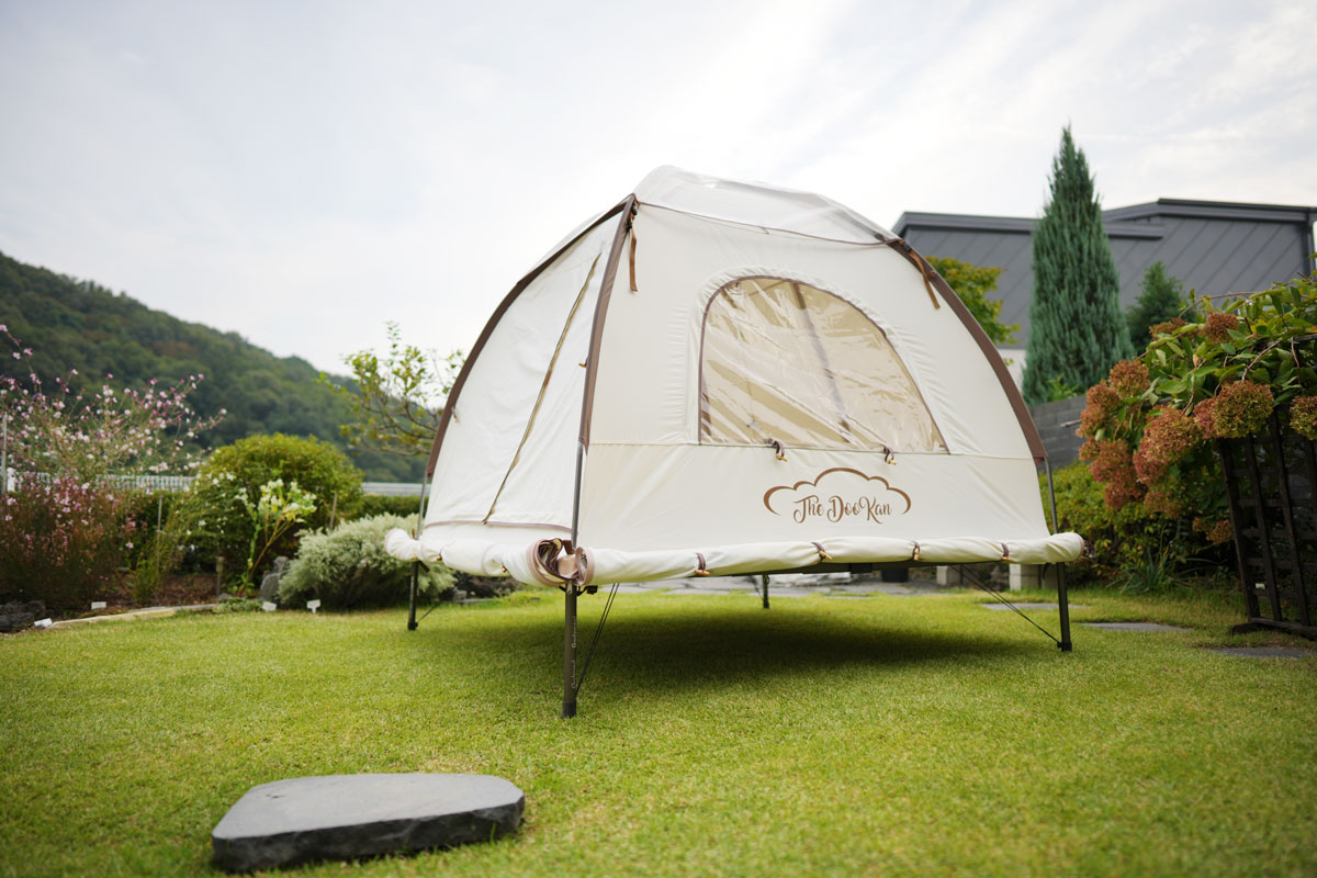 常識を超えた新しいキャンプスタイル 2階建てテント「THEDOOKAN」が日本上陸 | 【モトメガネ】バイク・オートバイ|自動車・クルマ ...