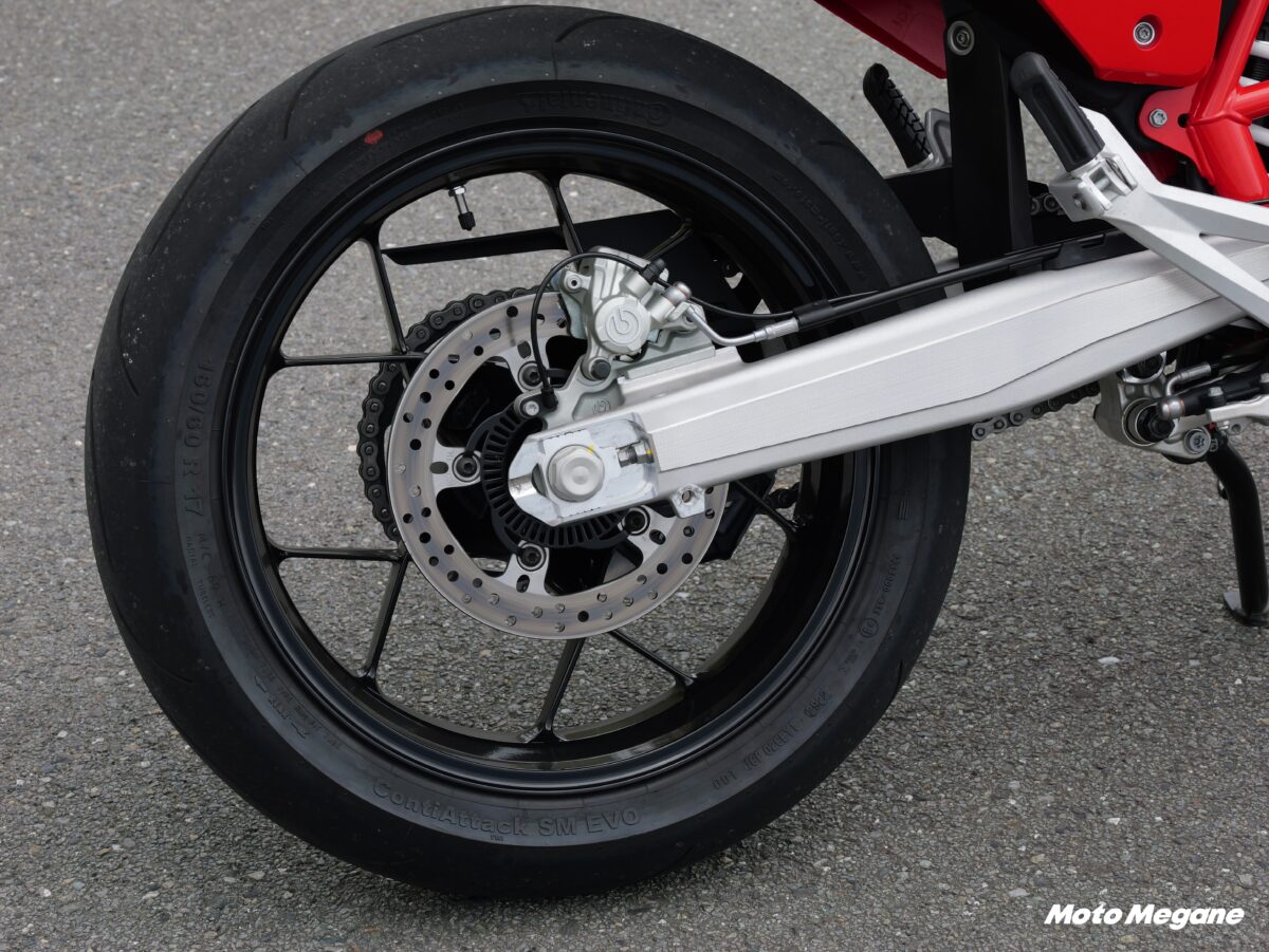 イケイケのじゃじゃ馬！気持ち高ぶるモタードマシン【GASGAS SM700】 | 【モトメガネ】バイク・オートバイ|自動車・クルマ|キャンプの ...