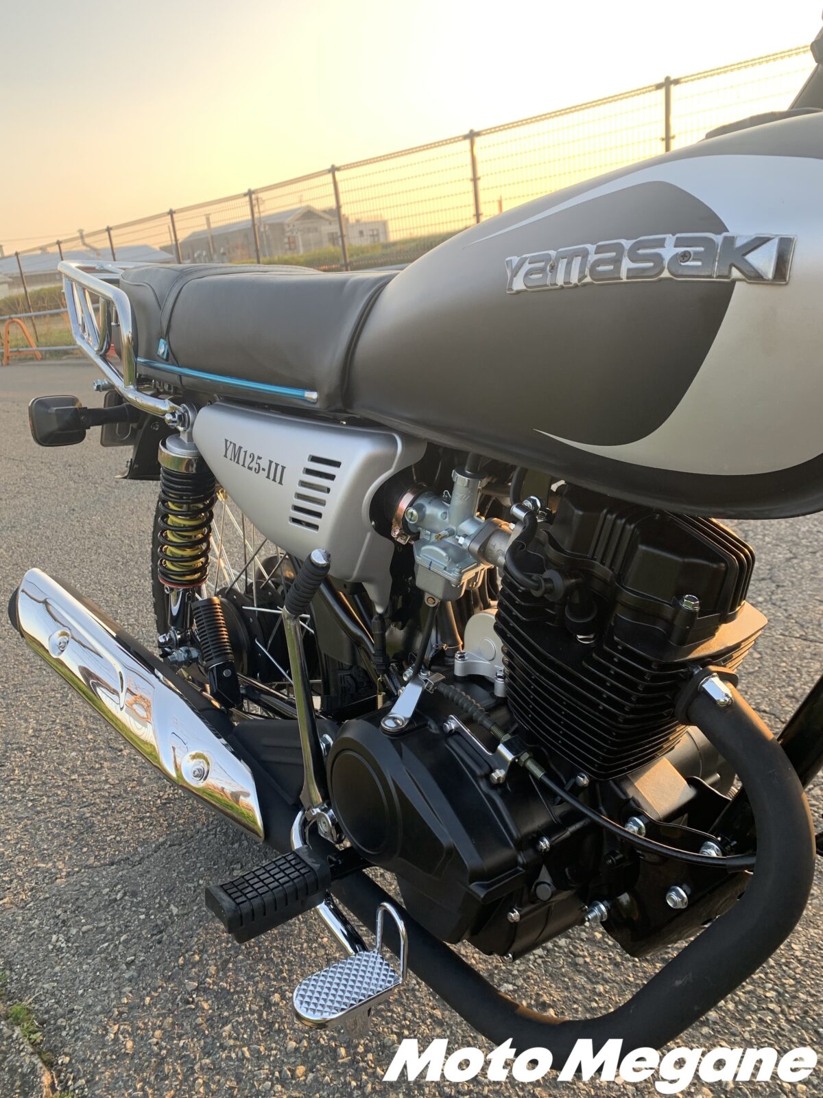 組み立てるバイク!? 箱売りバイク「Yamasaki YM125」って何？ | 【モトメガネ】バイク・オートバイ|自動車・クルマ|キャンプのニュース情報