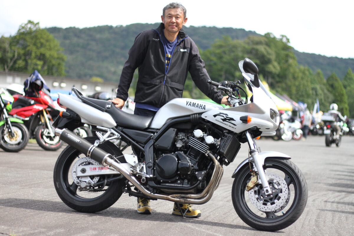個性が突き抜けるヤマハの4発 FZ400【みんなのバイク】 | 【モトメガネ】バイク・オートバイ|自動車・クルマ|キャンプのニュース情報