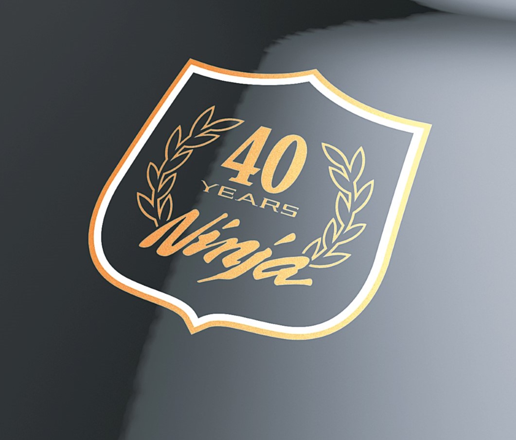 カワサキGPZを象徴するカラーリング「Ninja 1000SX」40周年モデルが登場！ | 【モトメガネ】バイク・オートバイ|自動車・クルマ|キャンプのニュース情報