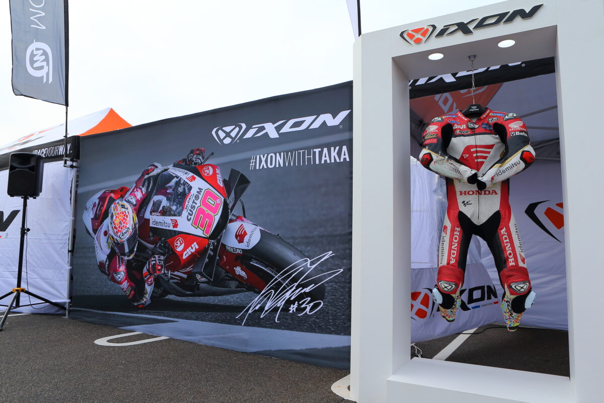 中上貴晶選手が登場！ ライコランド福岡空港店でトークショー＆サイン会開催 | 【モトメガネ】バイク・オートバイ|自動車・クルマ|キャンプのニュース情報