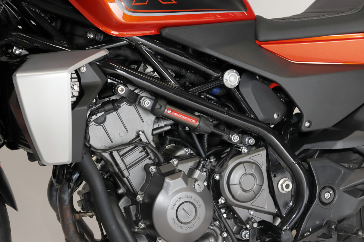 ツーリングをもっと快適に CT125用パフォーマンスダンパーが登場 | 【モトメガネ】バイク・オートバイ|自動車・クルマ|キャンプのニュース情報