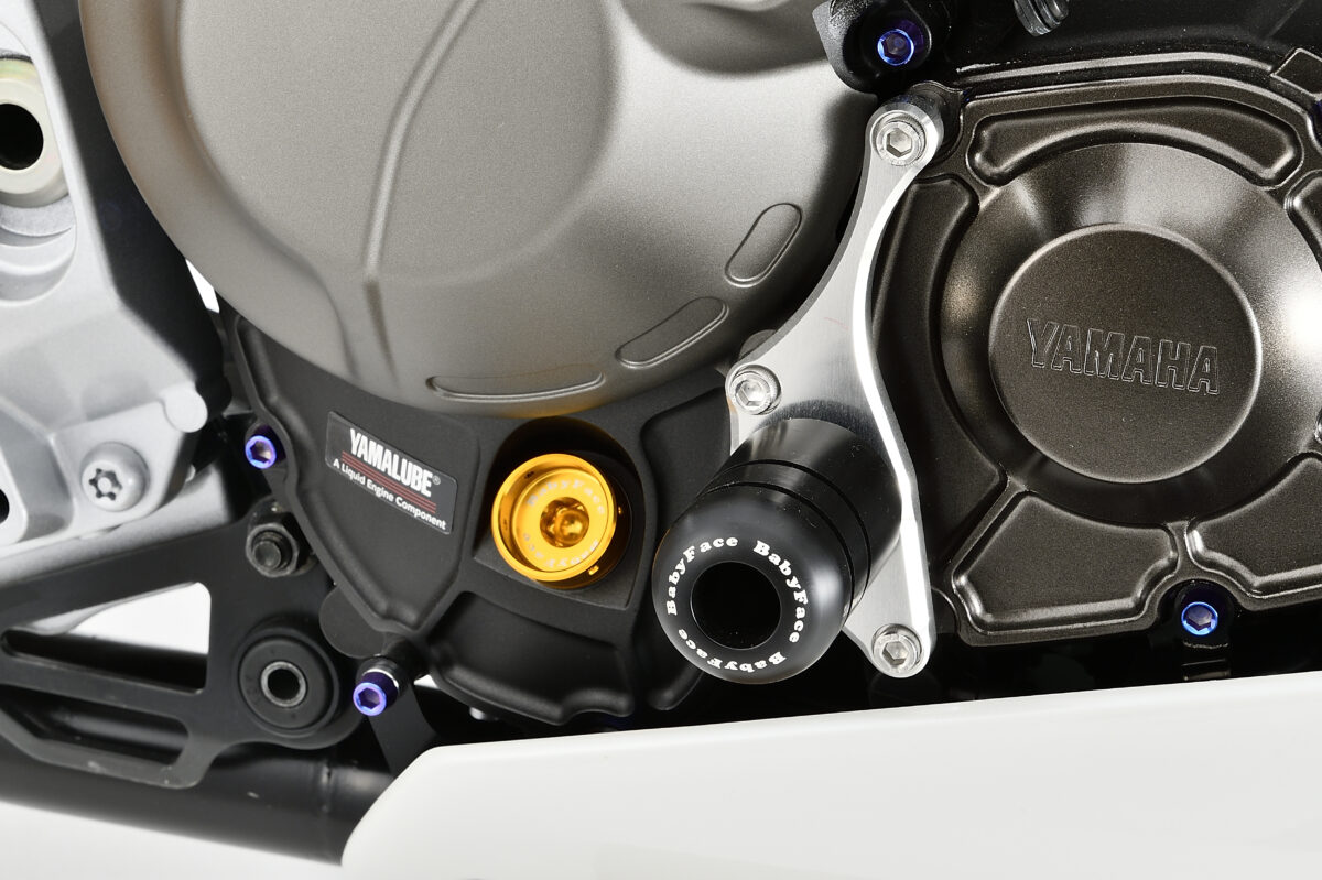 理想のポジションを追求、XSR900GP（MT-09/XSR900）の最適化はコレがマスト！ | 【モトメガネ】バイク・オートバイ|自動車・クルマ|キャンプのニュース情報