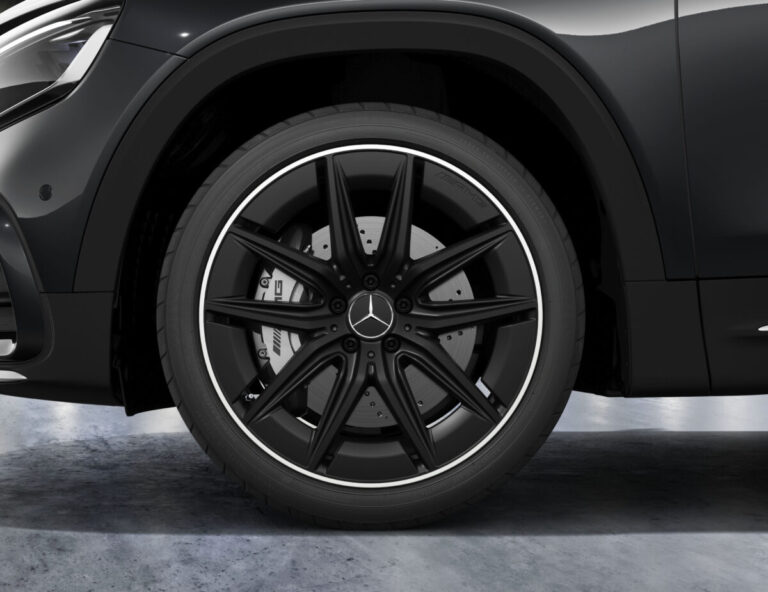 全国限定50台！Mercedes-AMG GLB 35 4MATICの特別仕様車が発売 | 【モトメガネ】バイク・オートバイ|自動車・クルマ ...