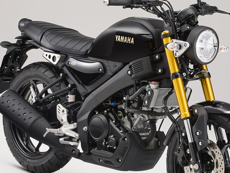 ヤマハ「XSR125 Low」登場！ 足つき性向上でより安心の乗り心地 | 【モトメガネ】バイク・オートバイ|自動車・クルマ|キャンプのニュース情報