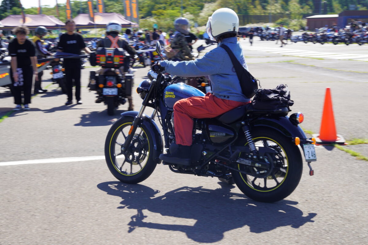 同系エンジンの650を4機種乗り比べて決めた1台 ロイヤルエンフィールド コンチネンタルGT650【みんなのバイク】 | 【モトメガネ】バイク・オートバイ|自動車・クルマ|キャンプのニュース情報